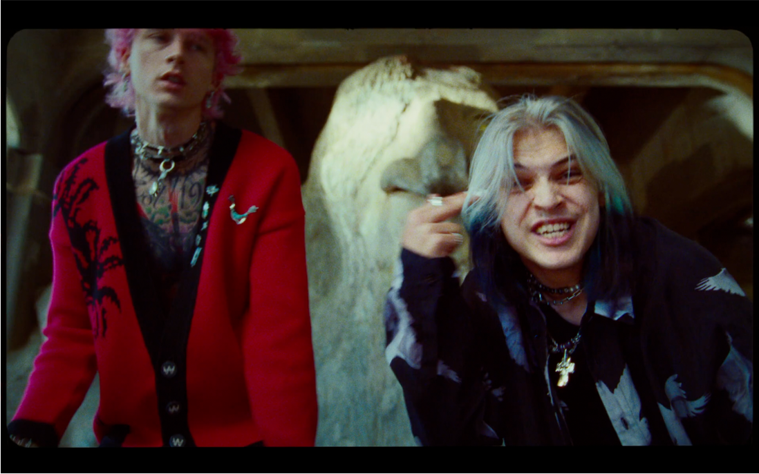 44phantom – don’t sleep, repeat ft. Machine Gun Kelly – offline